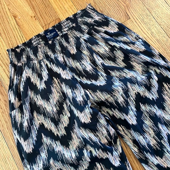 American Eagle Outfitters | Pants & Jumpsuits | Multicolored Pattern ...